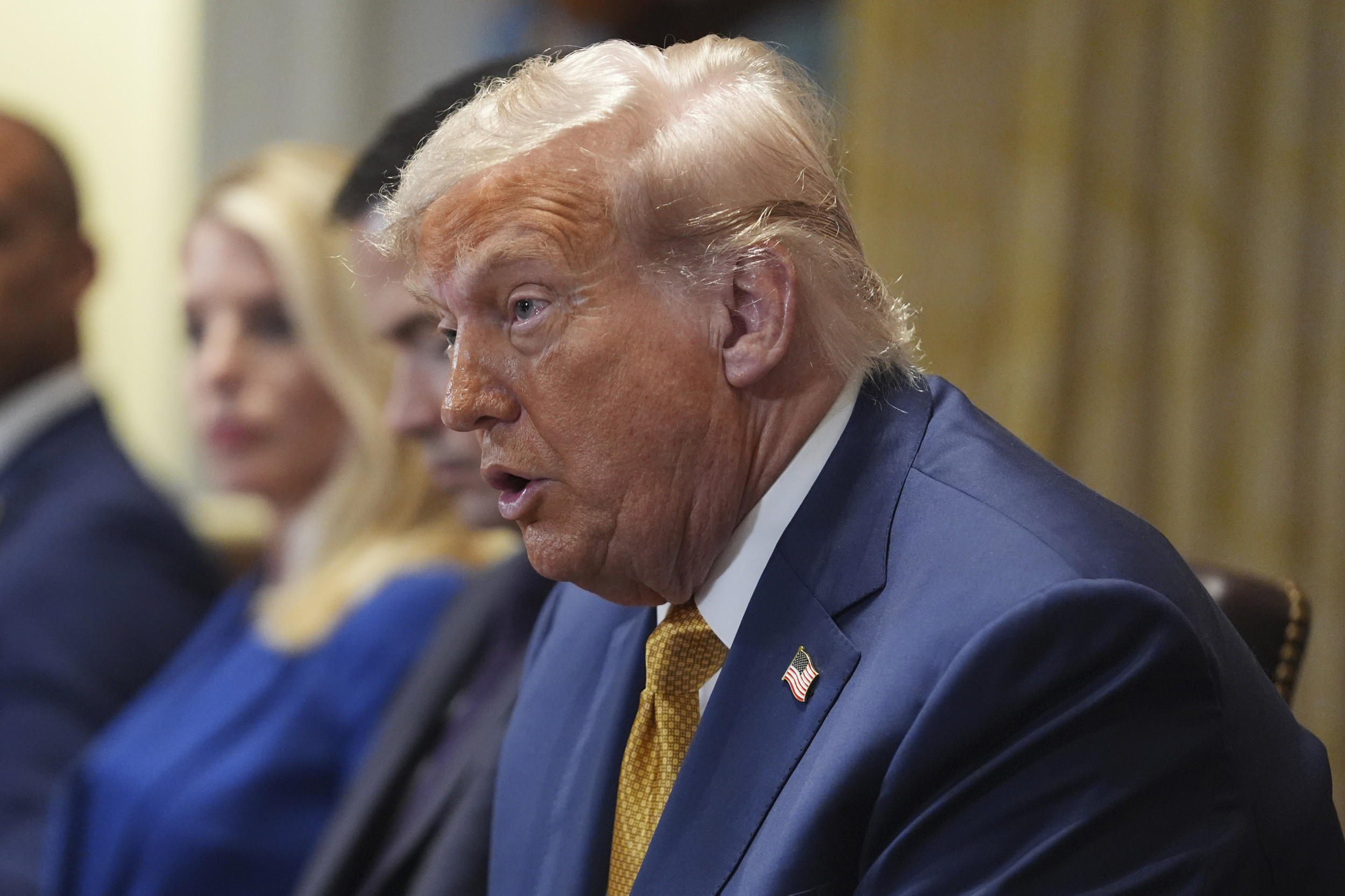 Amy Coney Barrett and John Roberts Become a Thorn in Trump's Side ...