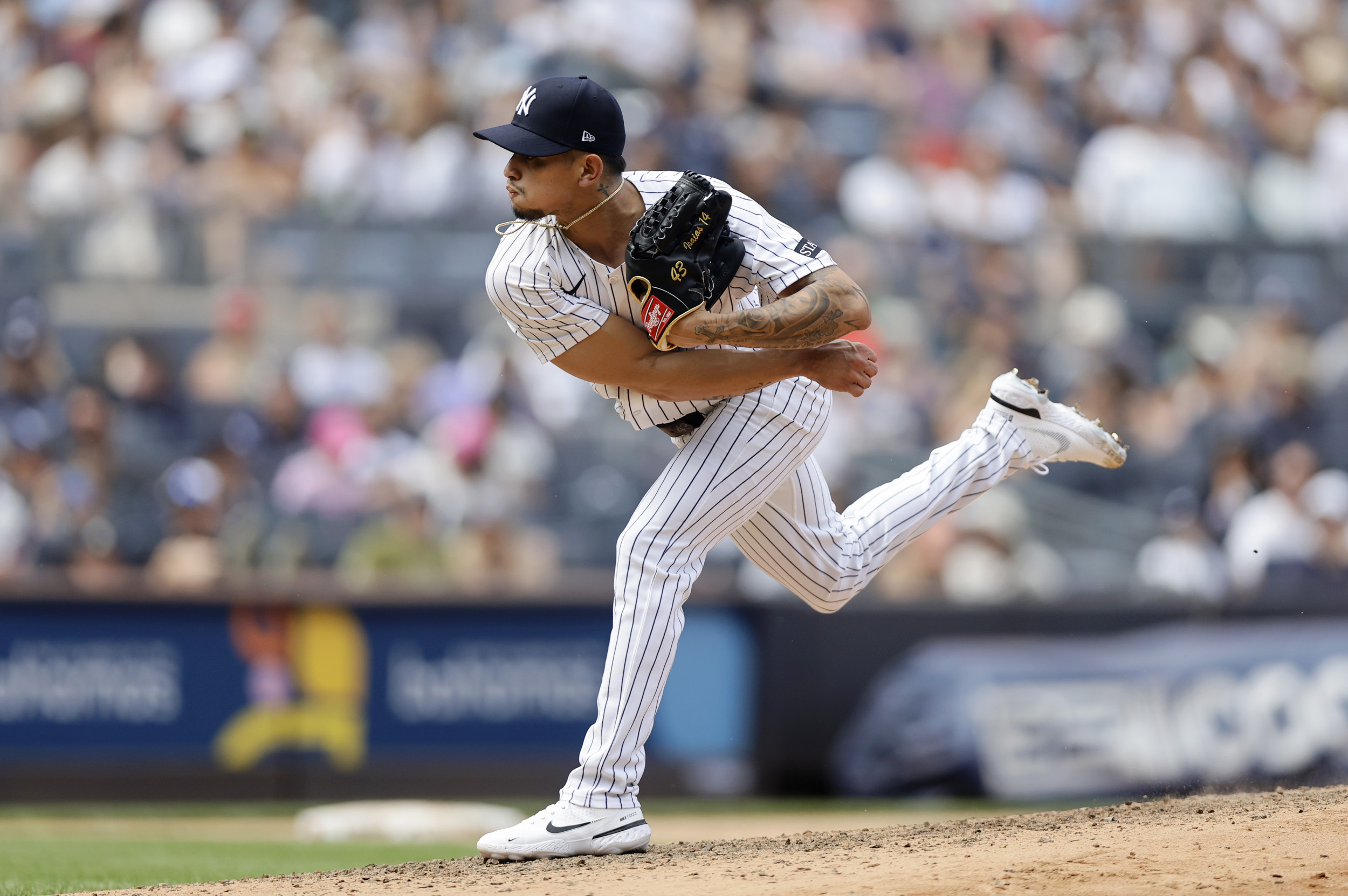 Yankees Pushed to Finally Cut Ties With Struggling 30-Year-Old Reliever - Newsweek