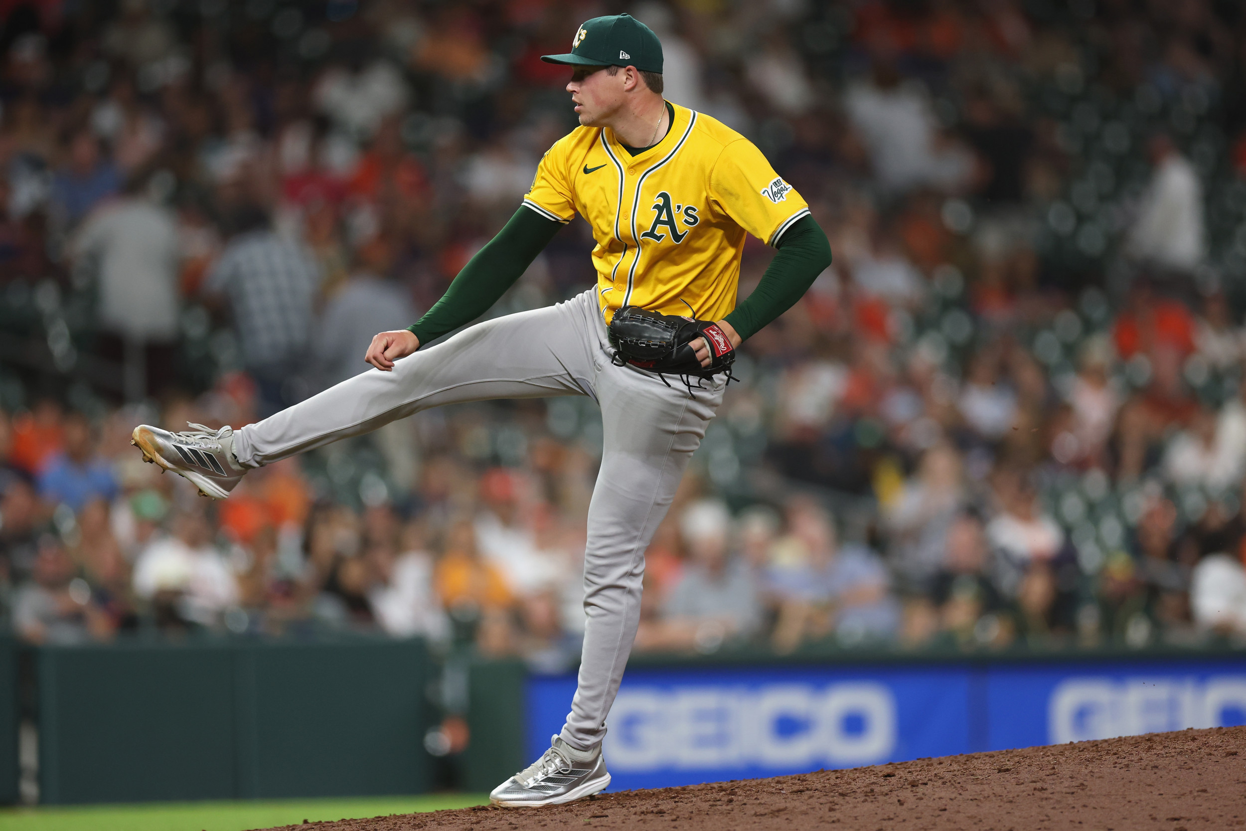 Mets Reportedly 'In The Mix' for Athletics All-Star Closer Mason Miller ...