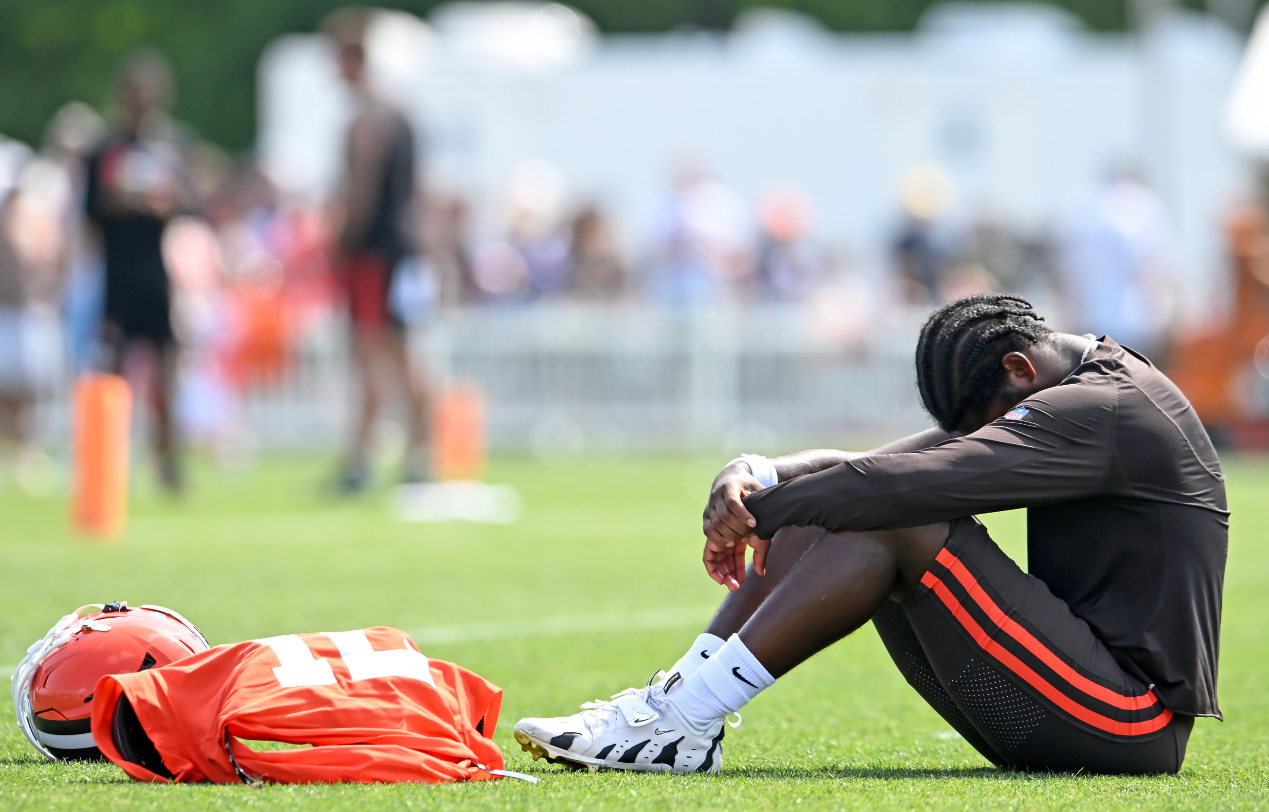 Legendary Browns QB Sends Ominous Shedeur Sanders Warning to Team ...