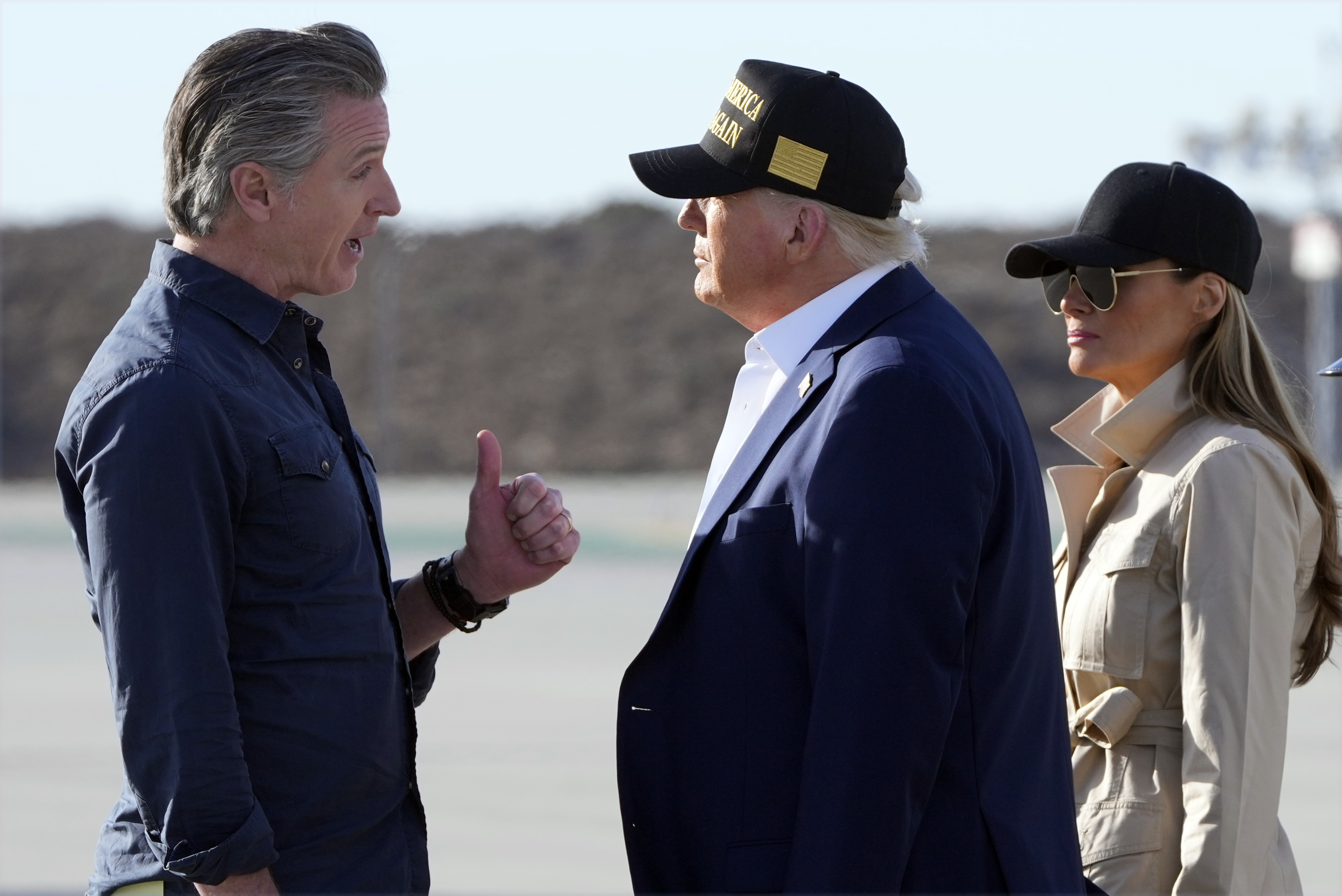 Gavin Newsom Accuses Donald Trump of 'Bending His Knee' to Vladimir ...