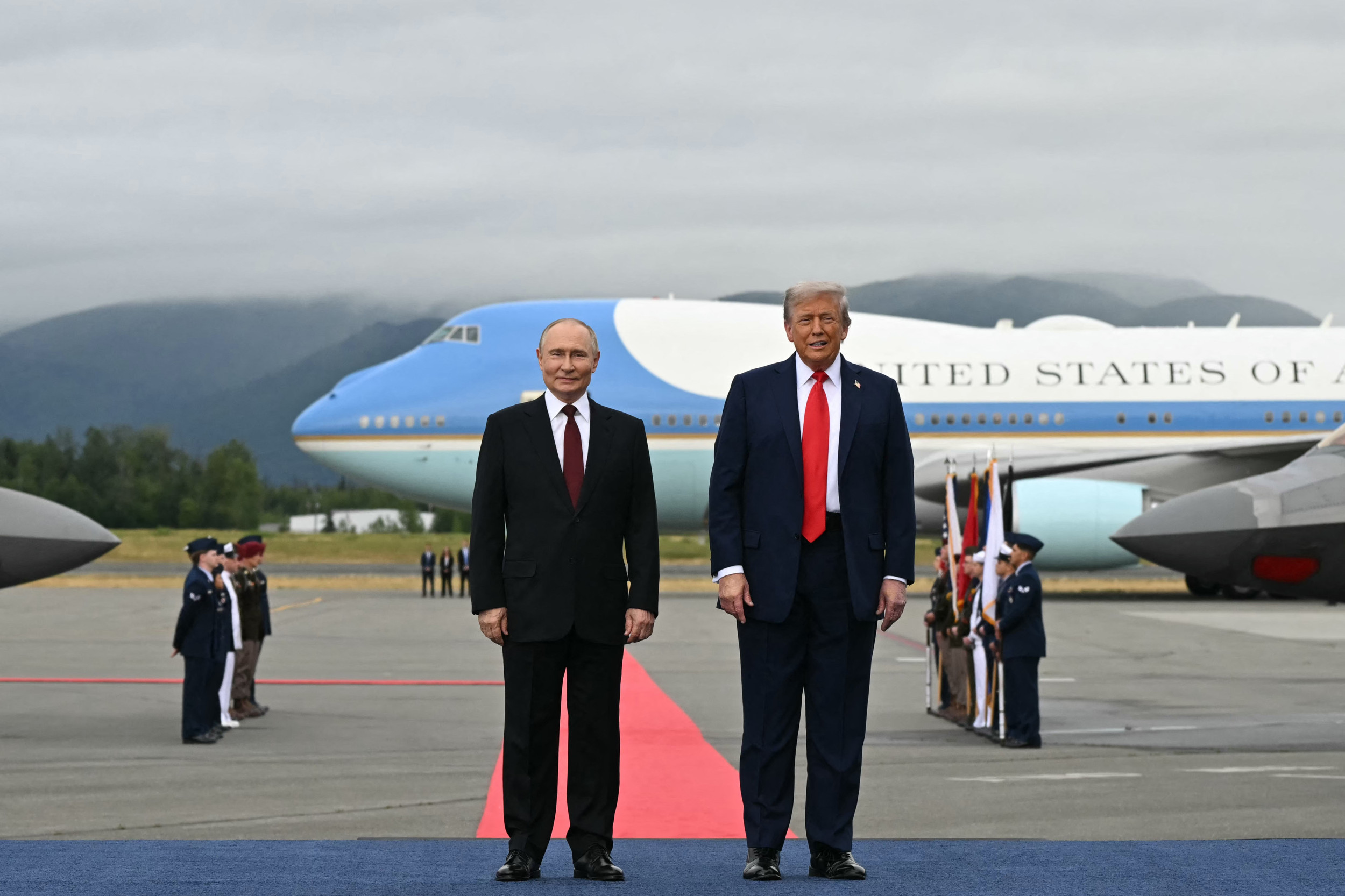 Trump Says It's Up To Zelensky To Secure Ceasefire Following Putin ...