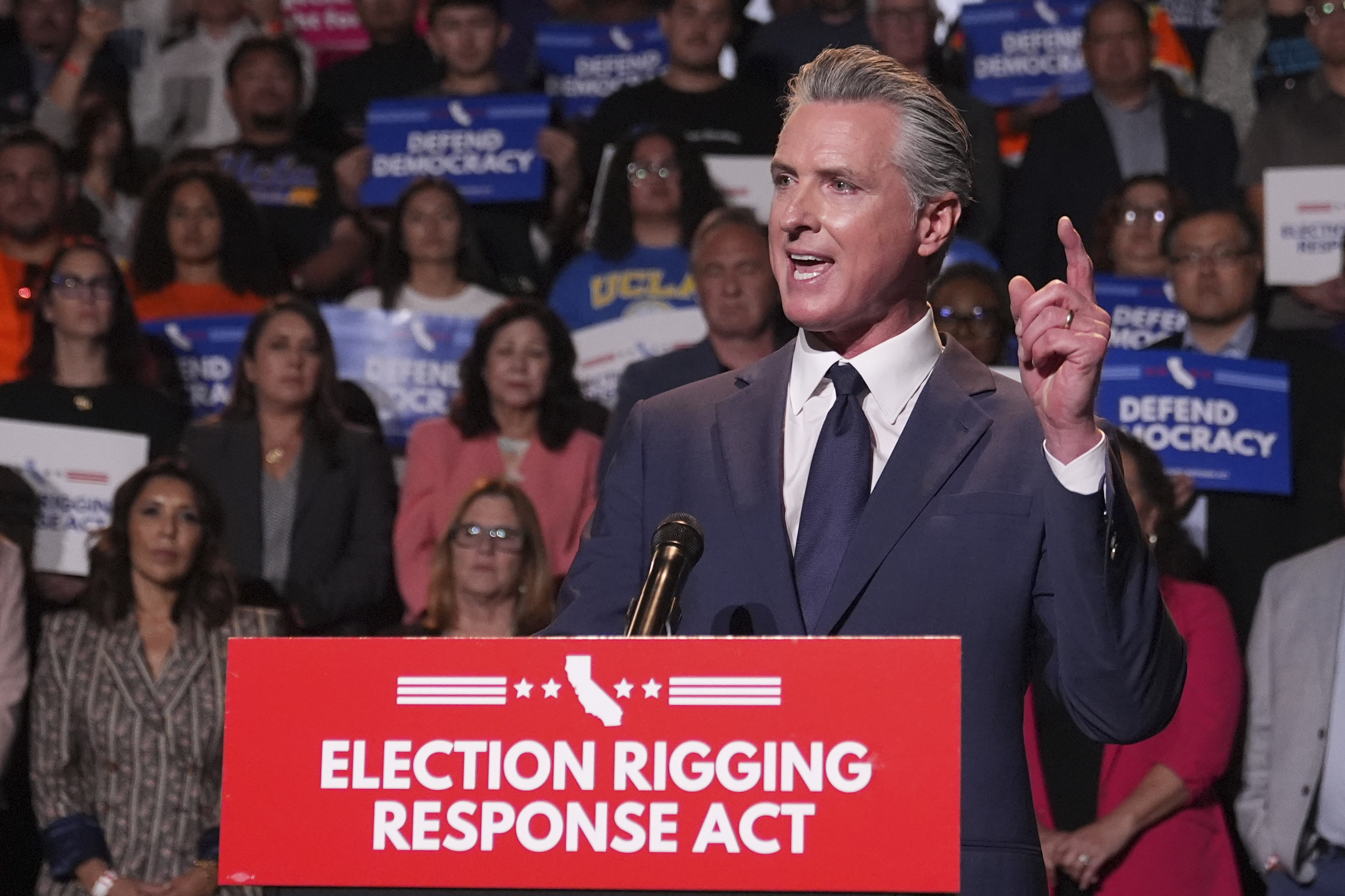 Gavin Newsom's Odds of Beating AOC for 2028 Nomination Widen ...Middle East