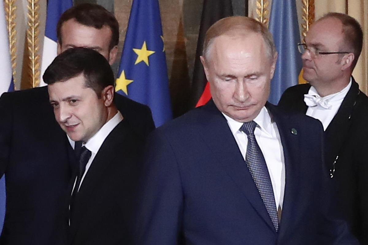Putin-Zelensky Meeting Arranged by Trump: Everything We Know - Newsweek