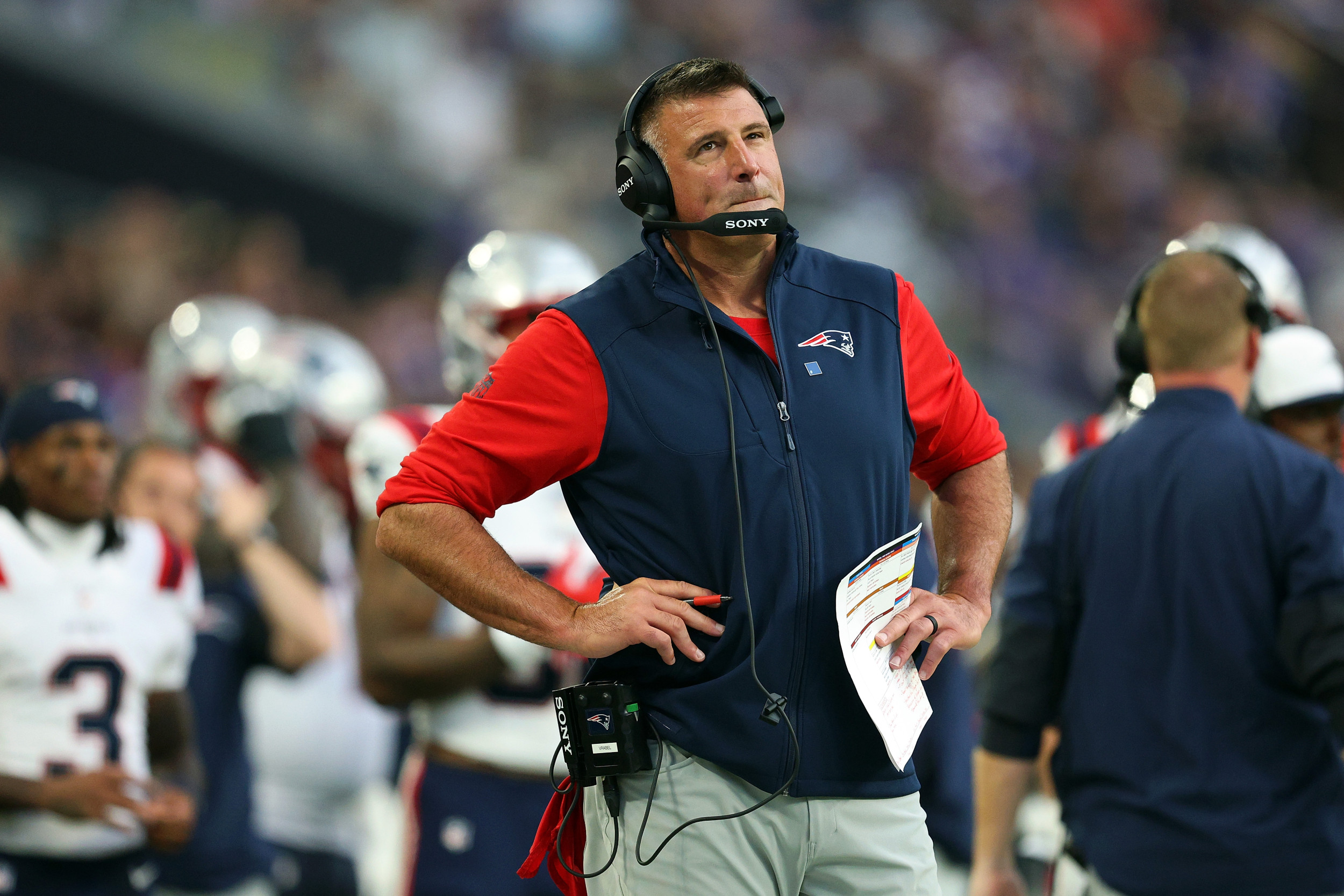 Mike Vrabel's Biggest Pet Peeve Has Nothing To Do With Football - Newsweek