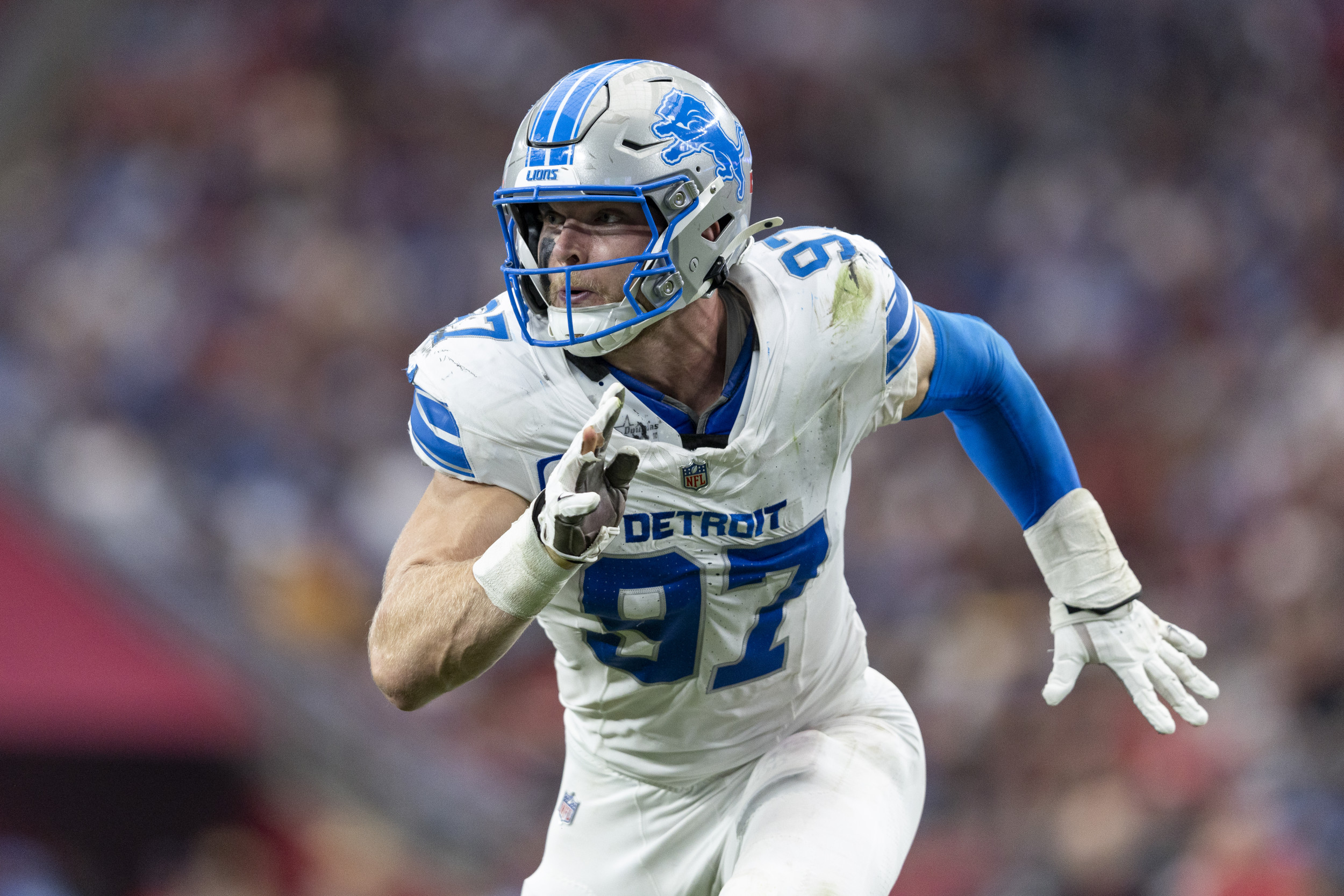 Lions Star Aidan Hutchinson Issues Micah Parsons Statement - Newsweek
