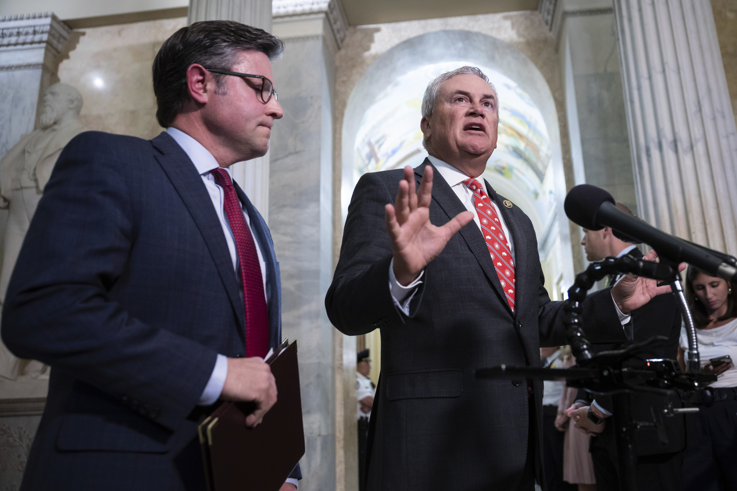 Jeffrey Epstein Documents Update as Over 30,000 Pages Released - Newsweek