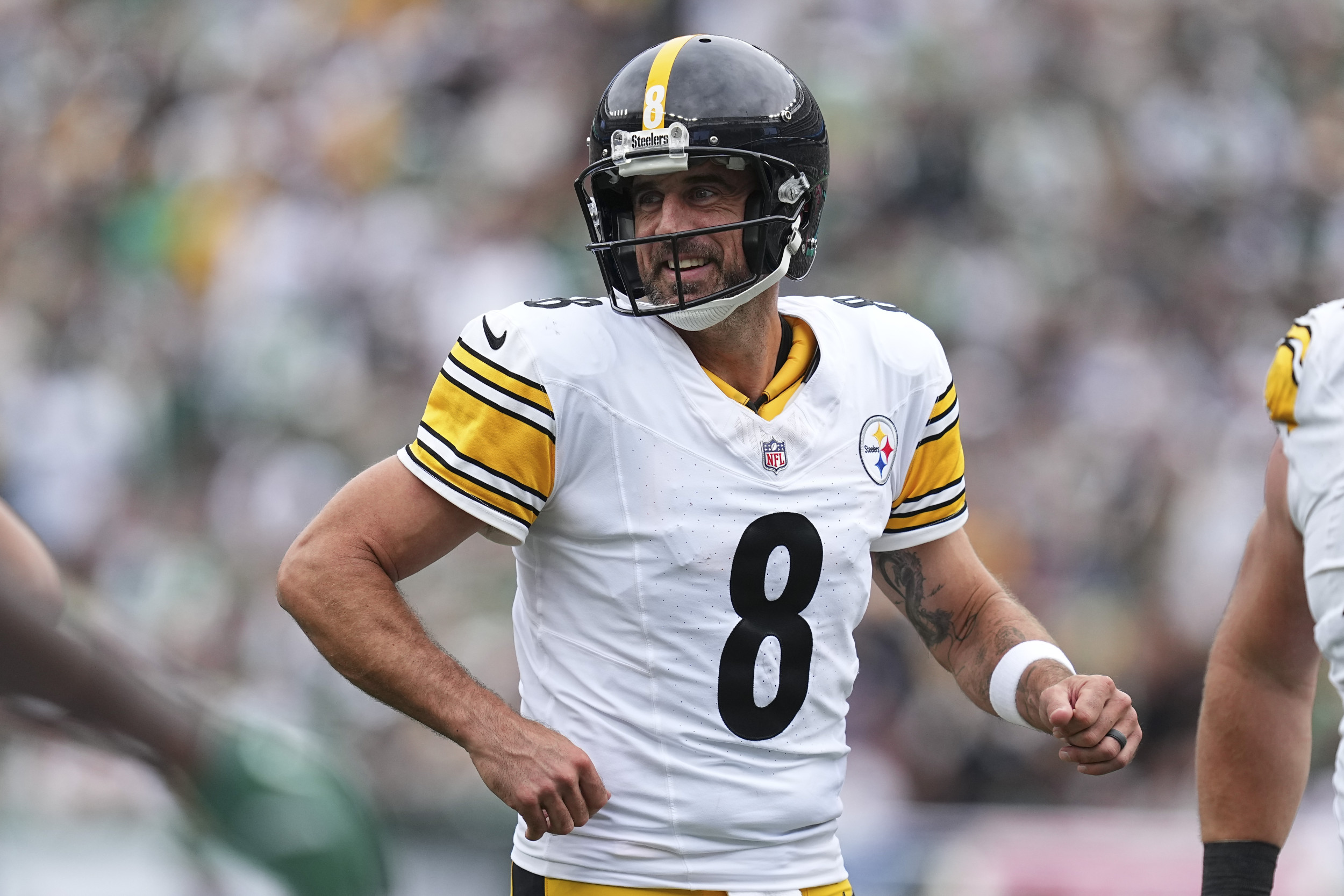 Steelers Given Reason for Concern About Aaron Rodgers After Week 1 Win ...