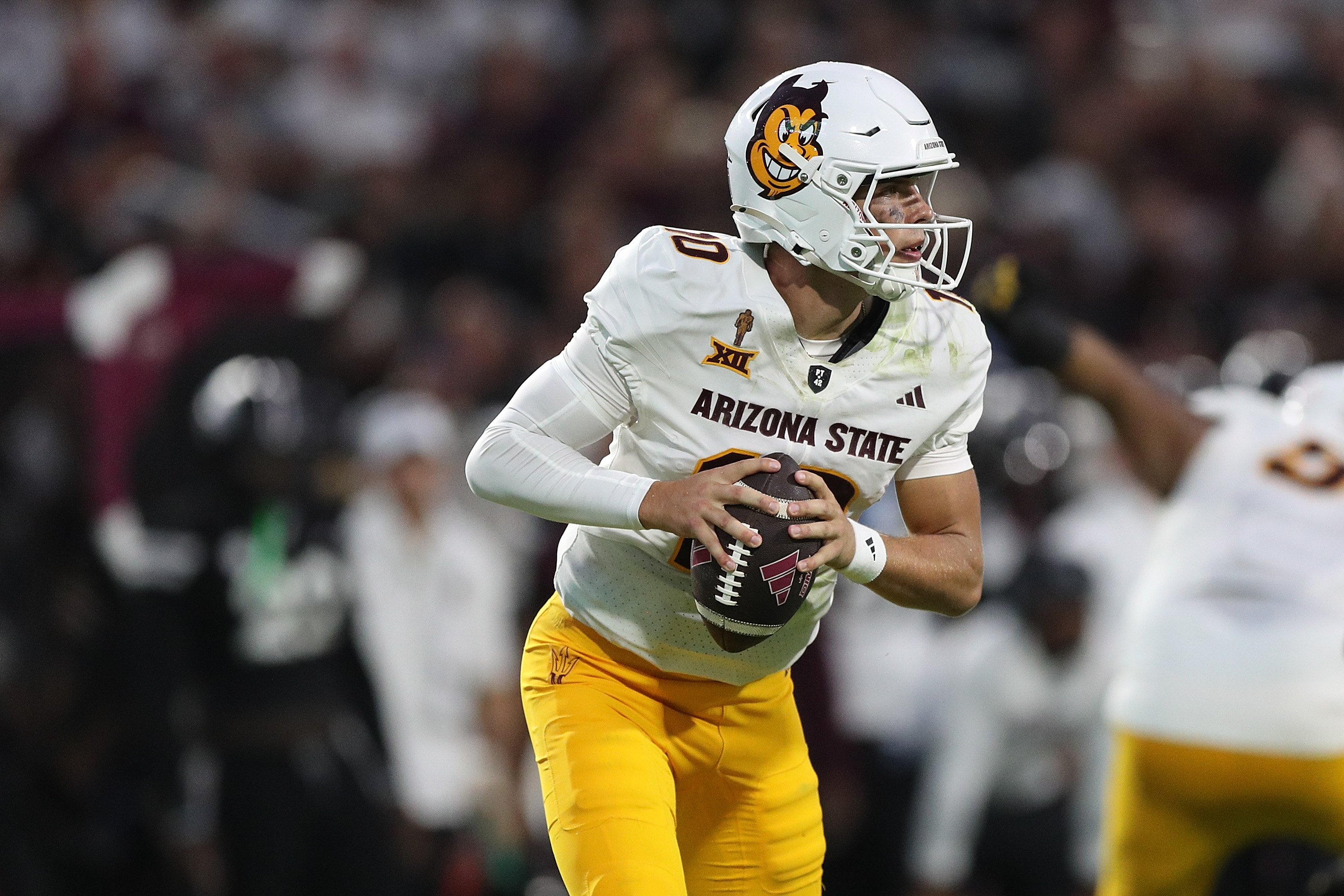 Texas State Bobcats play Arizona State Sun Devils in college football ...