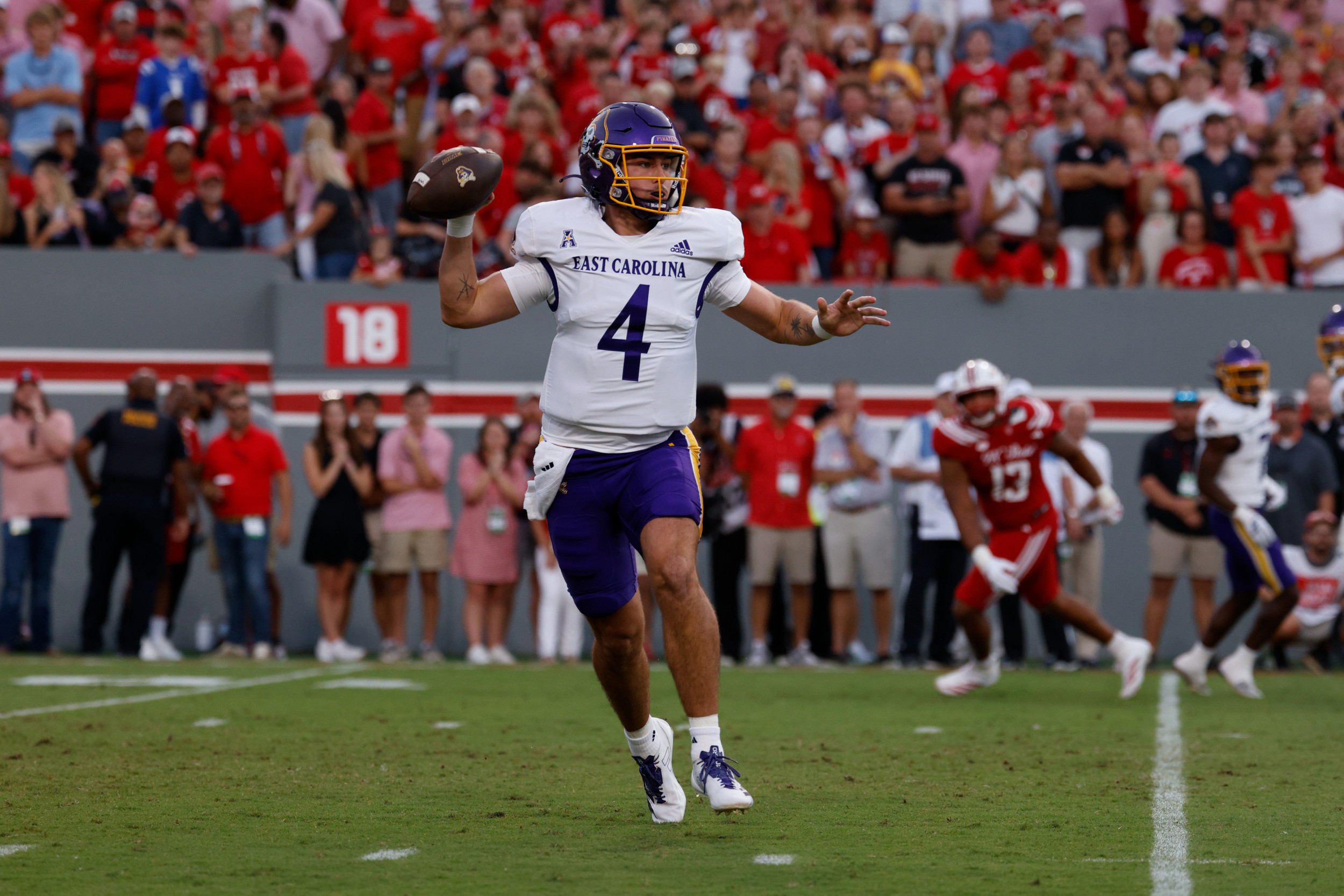 How to Watch East Carolina vs Coastal Carolina: Live Stream NCAA ...