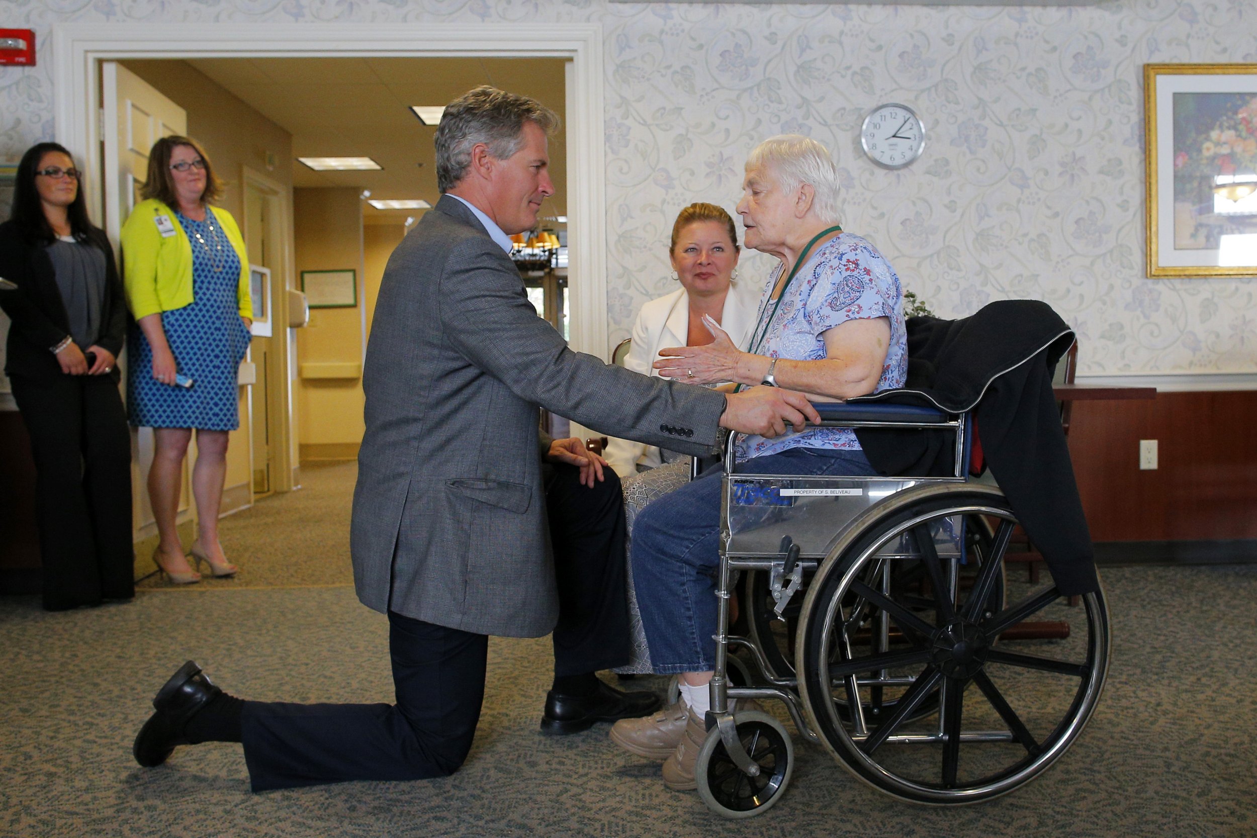 It's Neck and Neck in the Bellwether State of New Hampshire - Newsweek