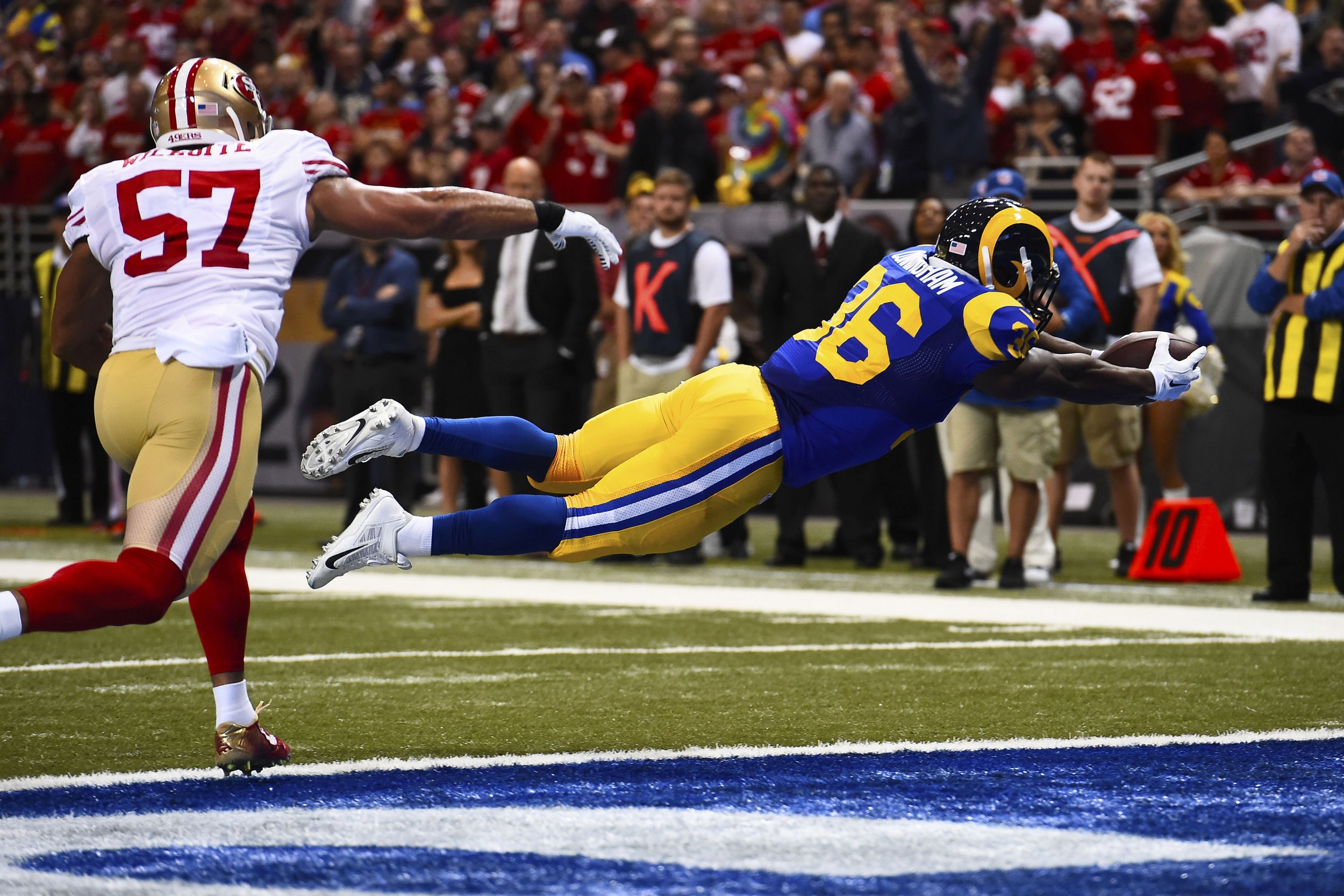 NFL Consultants Send Newsletter on Ebola to All Teams - Newsweek