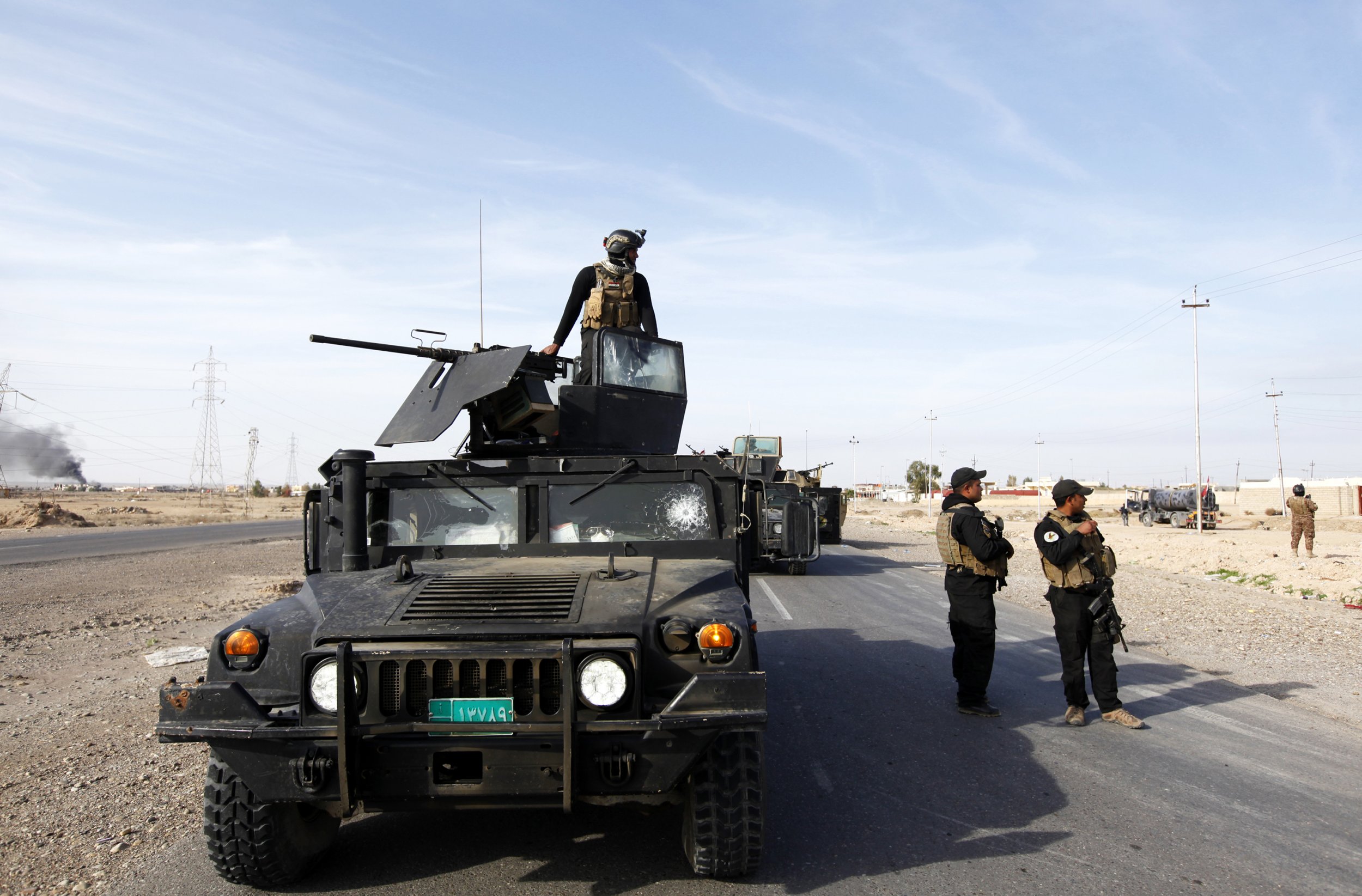 Security Forces Battle With ISIS Inside Iraq's Largest Refinery - Newsweek