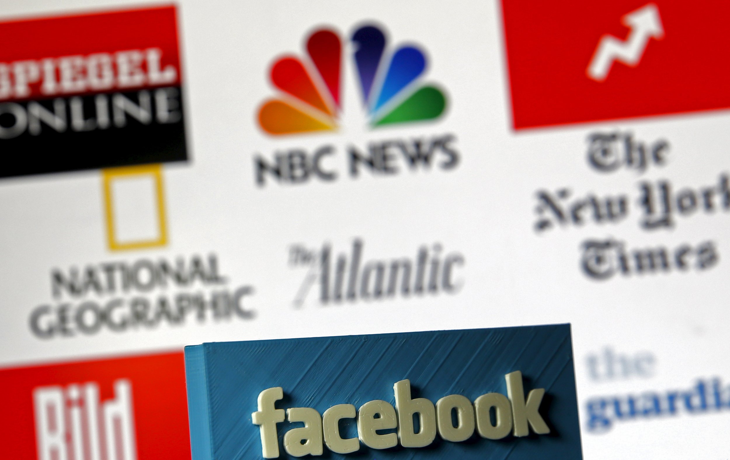 News Sites Get Paid by Allowing Advertisers to Snoop on You - Newsweek News Sites Get Paid by Allowing Advertisers to Snoop on You - Newsweek