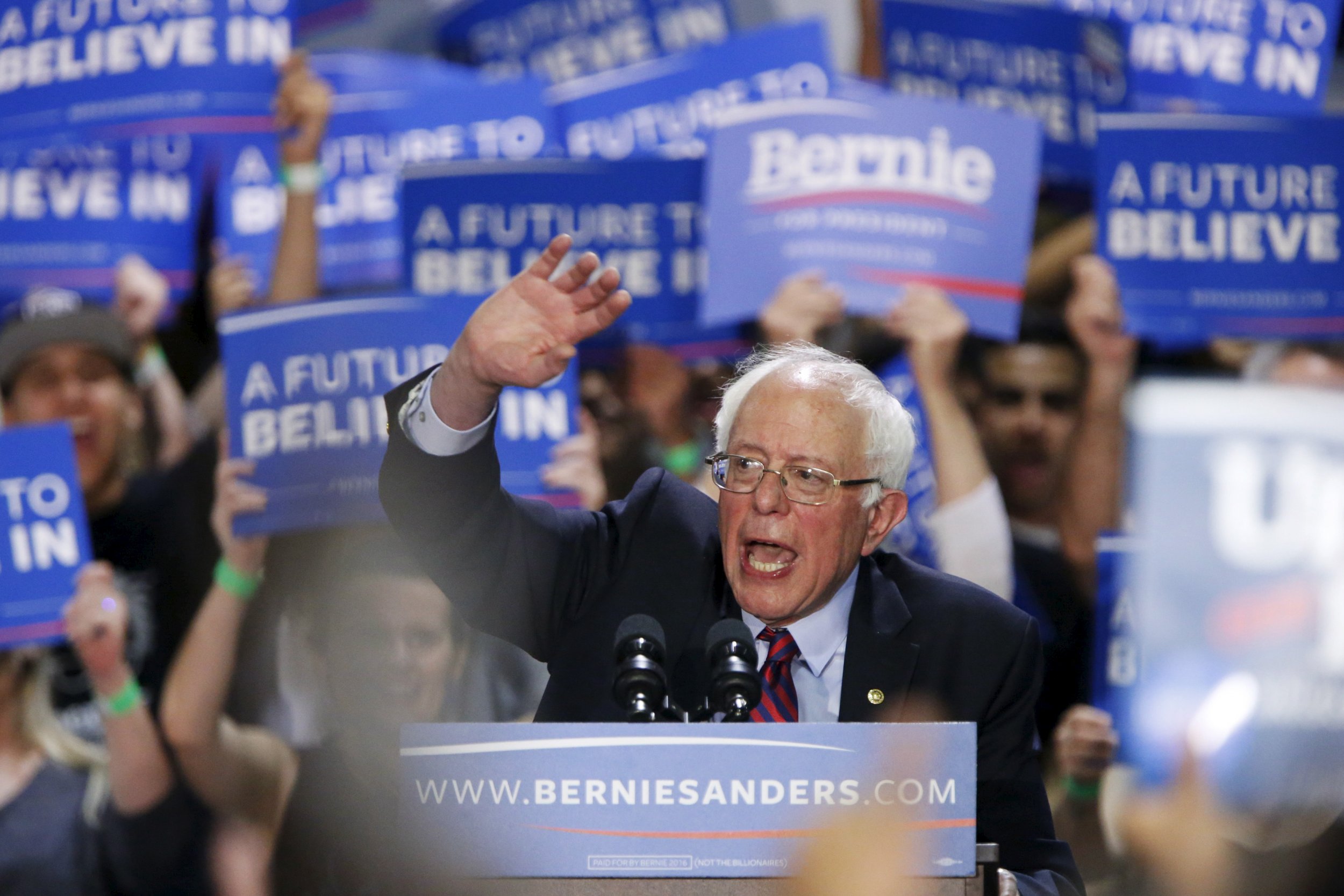 Undaunted Bernie Sanders Fans Pack Washington Rally - Newsweek