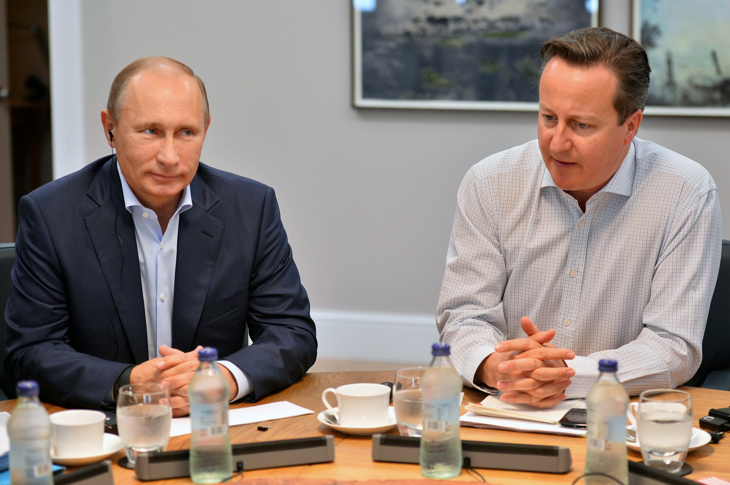 Kremlin Interested in 'Reanimating' Ties With U.K. After David Cameron ...