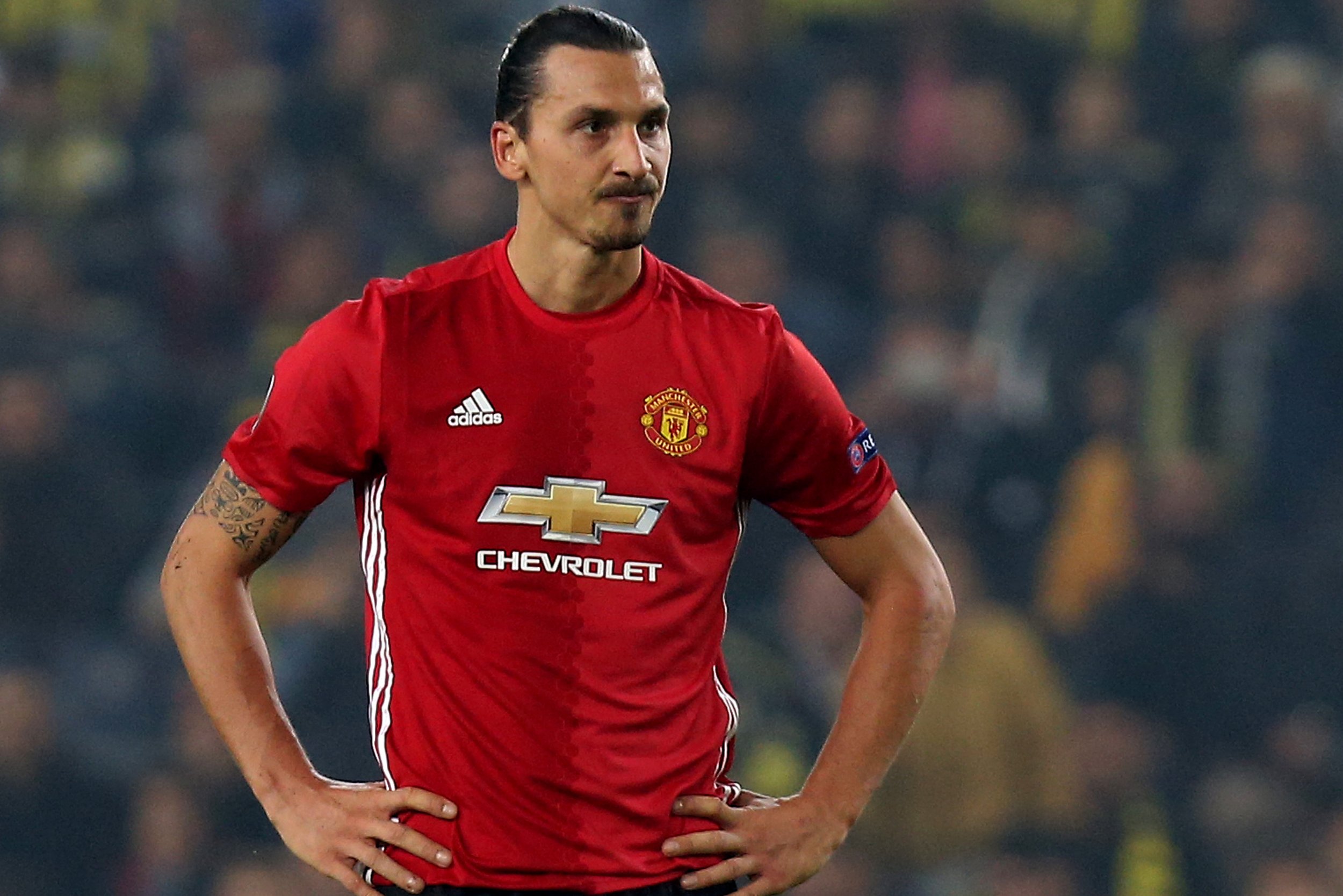 Manchester United: Zlatan Ibrahimovic Honored With Statue - Newsweek