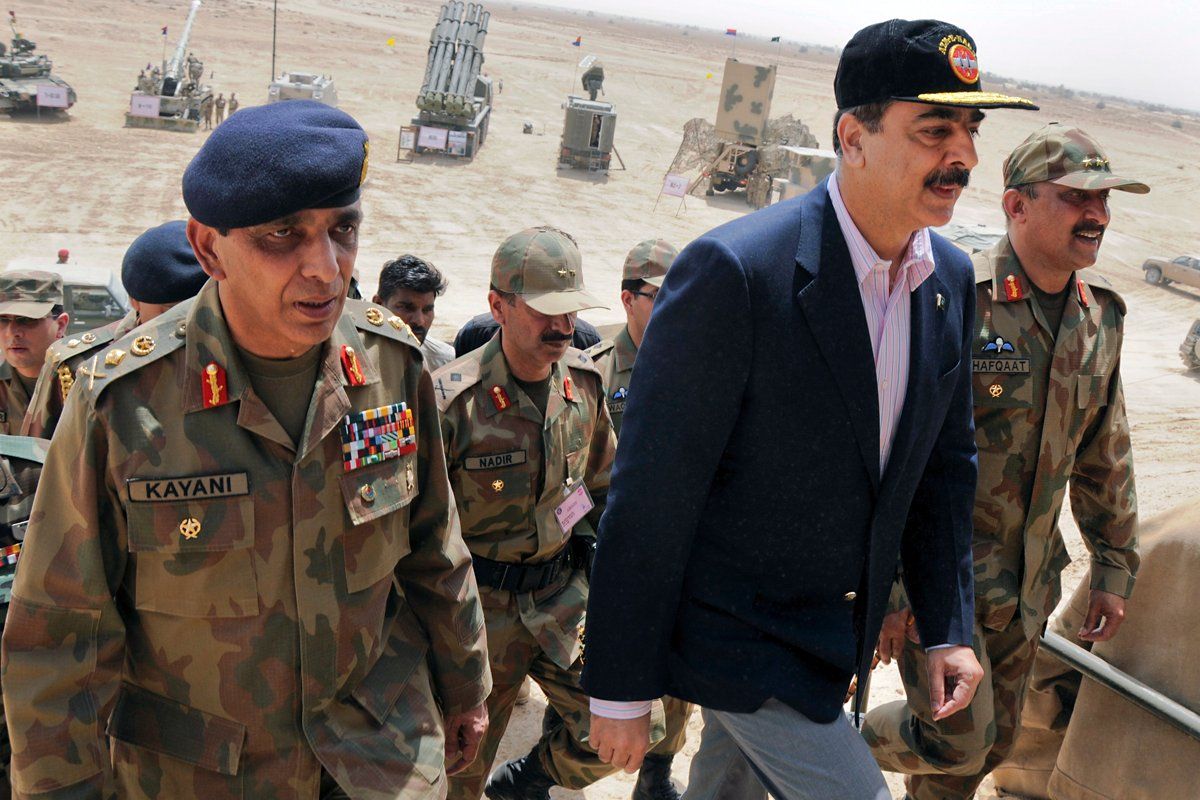 Pakistan's Military Steps In on Flood Relief - Newsweek Pakistan's Military Steps In on Flood Relief - Newsweek