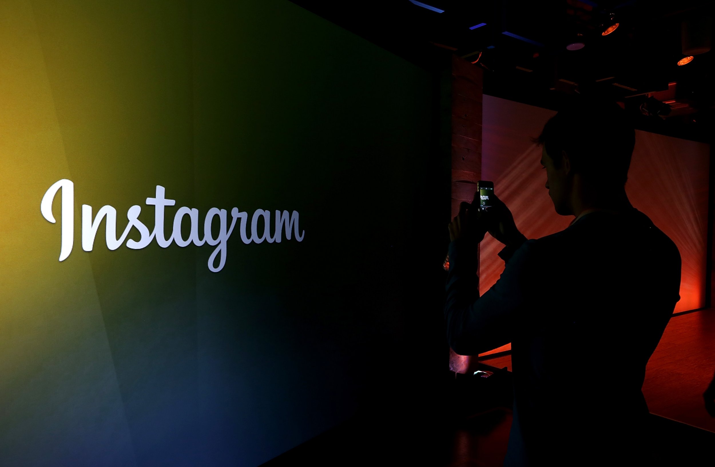 Instagram Can't Refresh Feed: App Down, Not Working or Loading - Newsweek