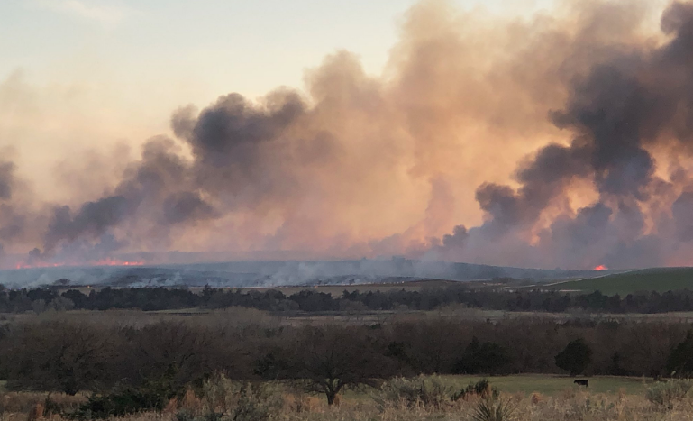 Oklahoma Rhea Fire Grows To 400,000 Acres As National Guard Is Deployed ...