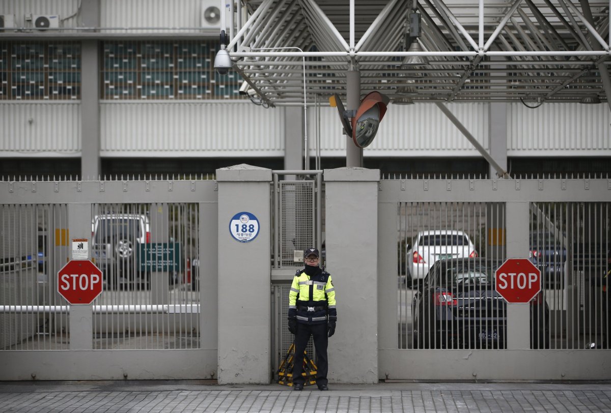 Car Rams Gate Of U S Embassy In Seoul Driver Arrested Newsweek